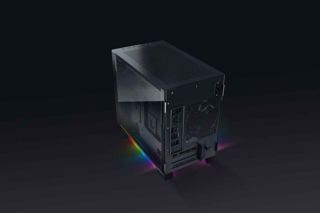 RAZER Tomahawk Mini-ITX Case | Mind Tech